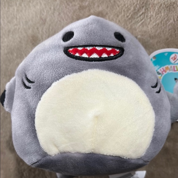 Squishmallows | Toys | Gordon Shark Squishmallow Gray And Cream Shark ...